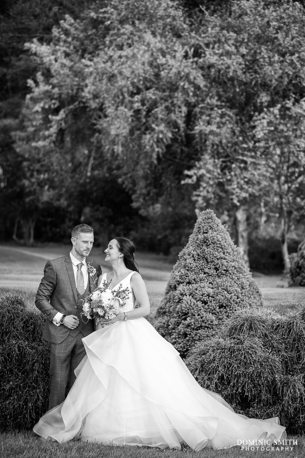 Sneak Peek Photos from the Wedding of Lucy and Daniel at Holy Innocents ...
